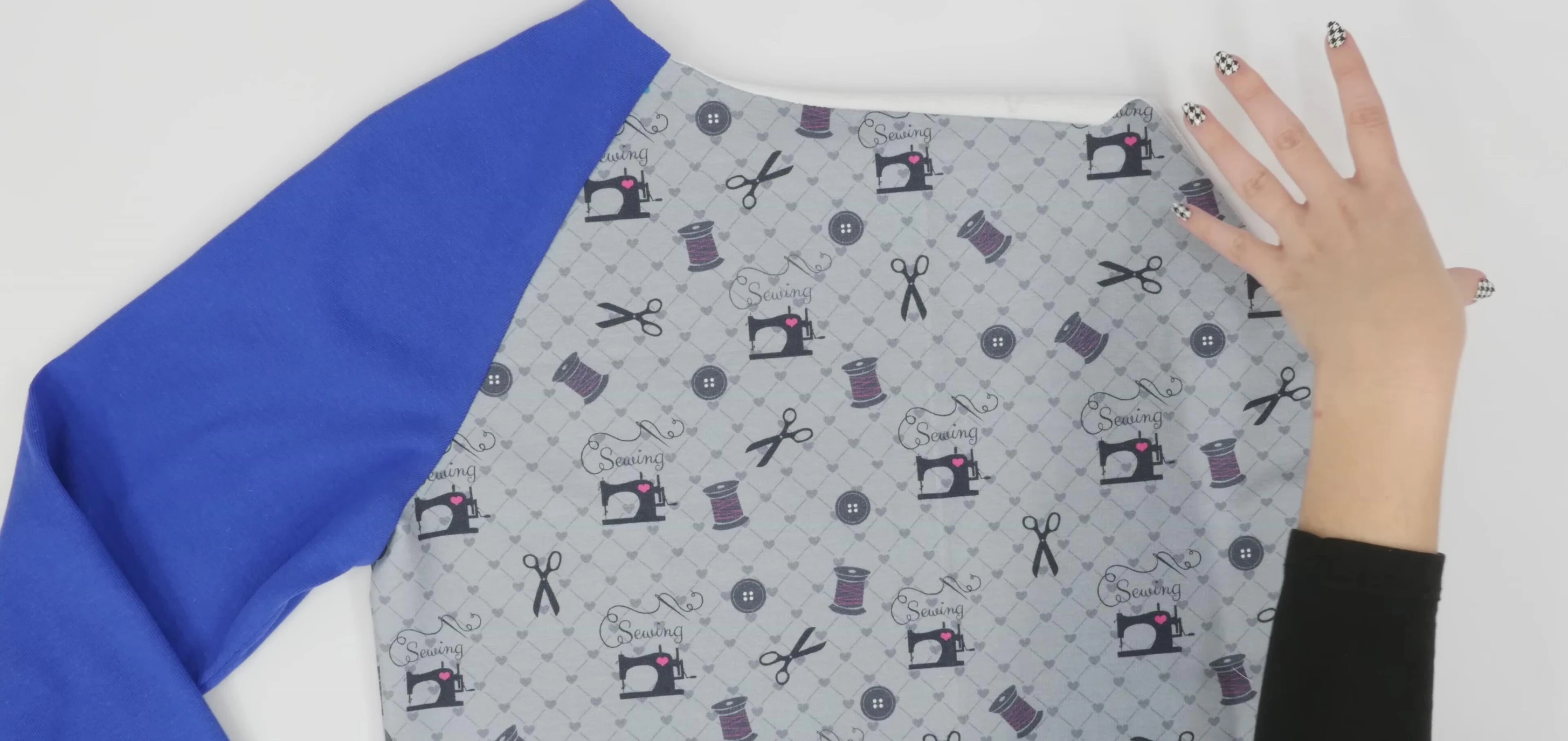 Raglan Sleeve Sewing Tutorial: A Step-by-Step Guide